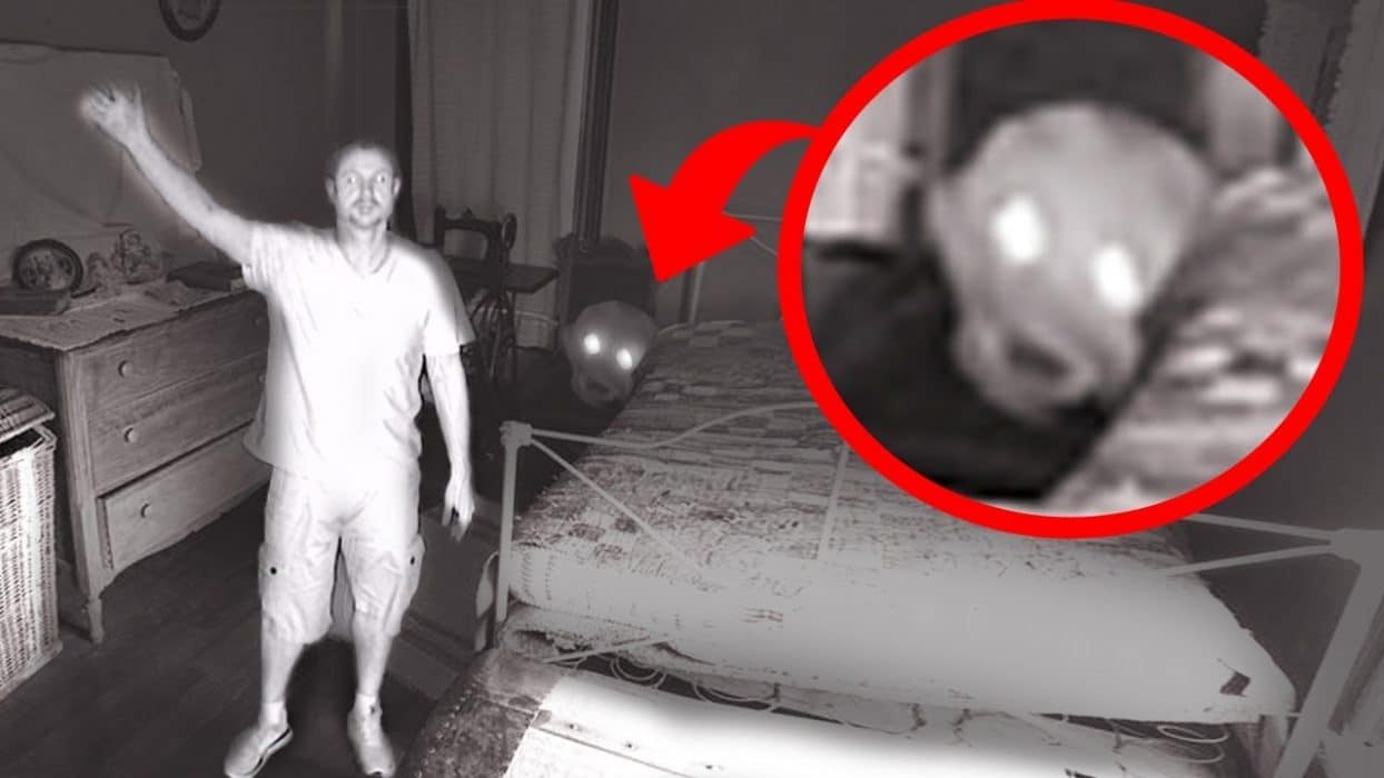 10 Real Life HAUNTED HOUSES With TRUE Stories Behind Them! - Brilliant News